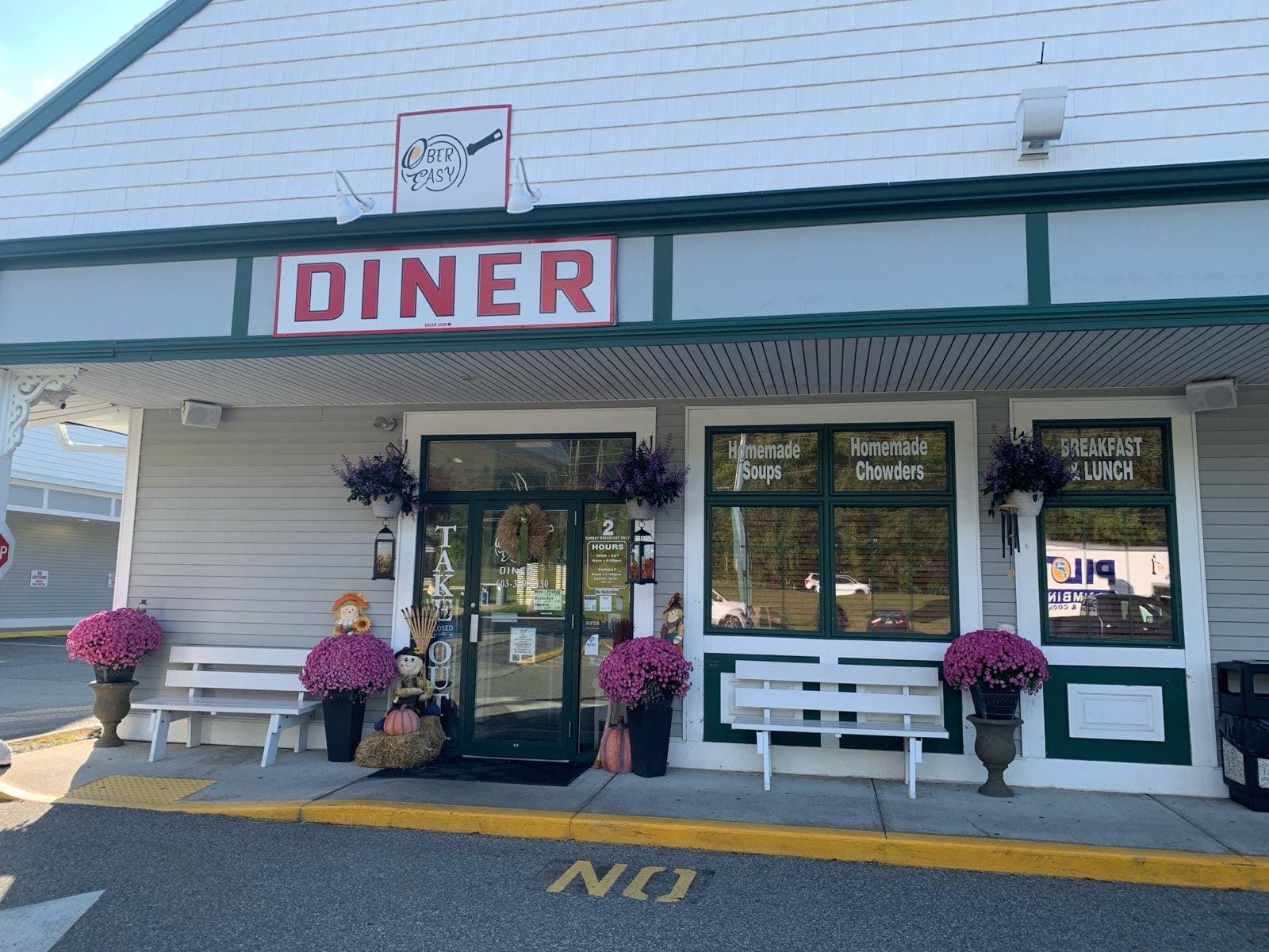 Ober Eats uses digital signage to engage with customers & employees ...